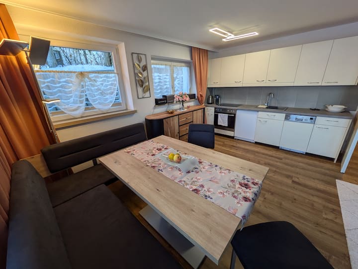 Studio Mit Bergblick & Terrasse - Innsbruck