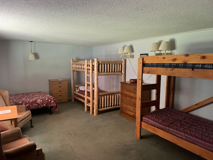Room 18 - Family Bunk Beds - Lake Placid