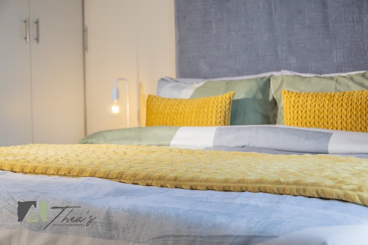 Charming Mountain View Apartment - Windhoek