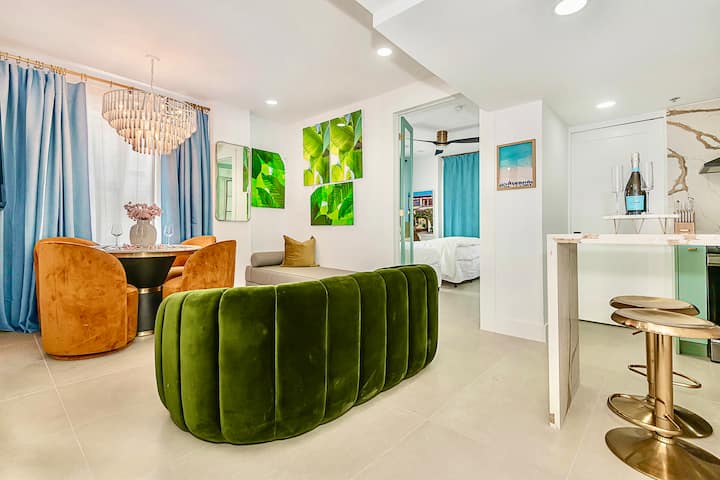 2-min To Beach, Upscale Enclave - South Beach, FL