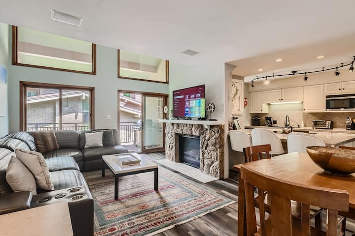 4 King Beds & 3 Baths Discounted For Limitations - Vail, CO