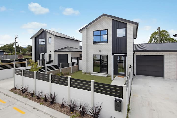 2br Comfort On Oliver Place – Great Location! - Upper Hutt