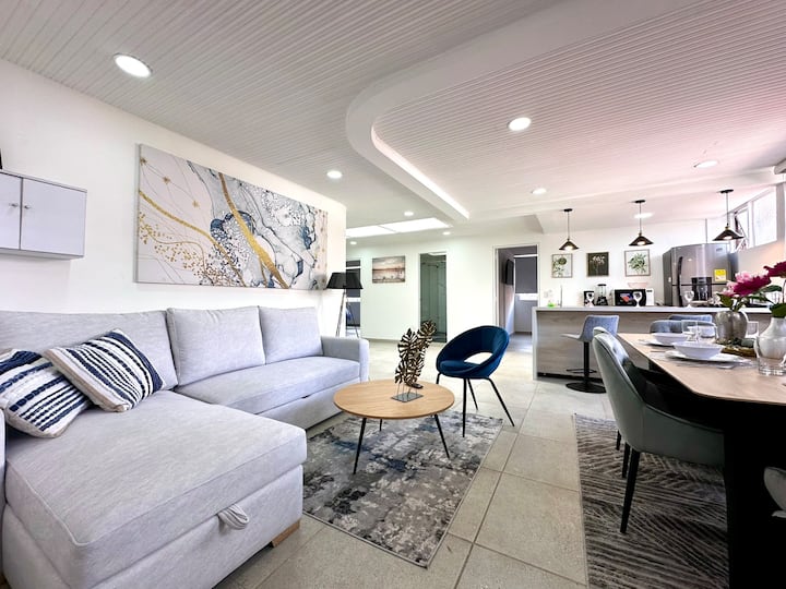 Spacious 4br | Zona T & Virrey Park - Bogota