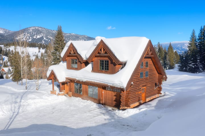 Big Sky Log Cabin | Hot Tub | 10 Min To Resort - Big Sky, MT