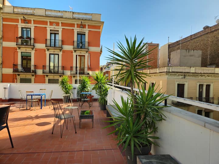 Cama En Habitación Compartida Mixta (14 Camas) - Barcelona