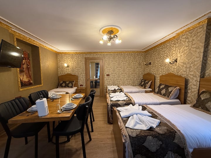 Balcony 2-bedroom Apartment Near Grand Bazaar - Istanbul