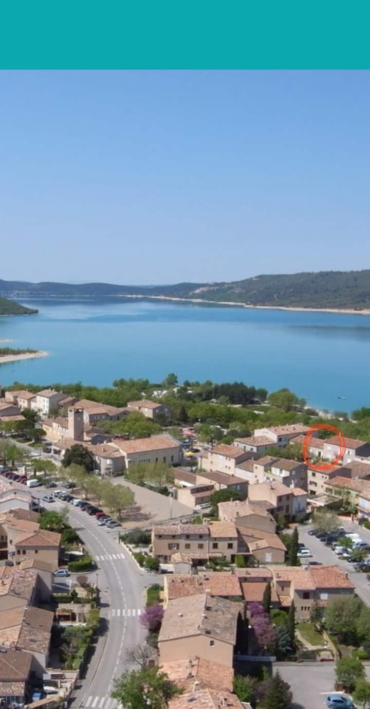 Studio Pied Dans L'eau
Studio Footsteps From Lake - Les Salles-sur-Verdon