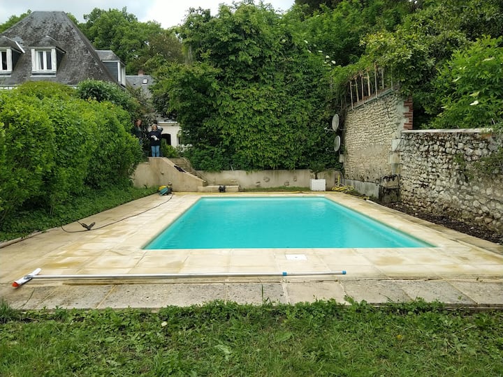 Maison Dans Un Parc à Tours. - Chambray-lès-Tours