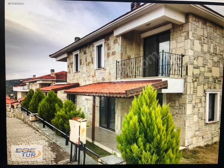 Yeni Foça Marinaya 1,5 Km Triple - Foça