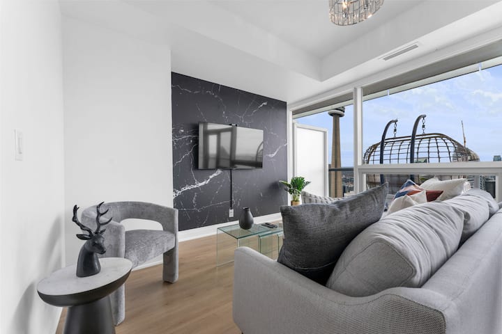 Presidential 3br+study With Bird's Eye City Views - Toronto