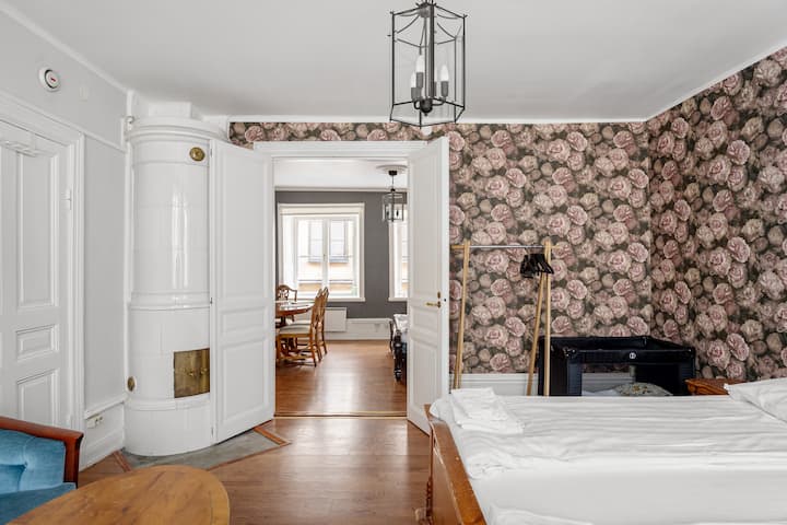 Beautiful Apartment In Old City - Stockholm