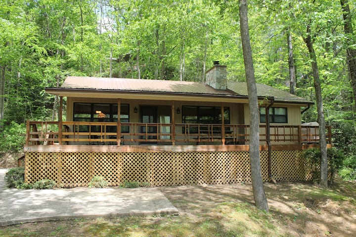 Red Oak Lodge - Maggie Valley, NC