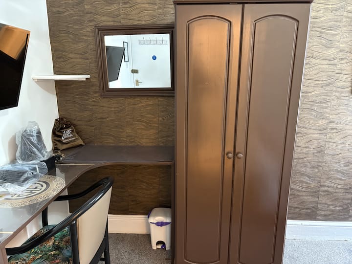 Room 10 Double En-suite - Athol House (Bnb) - Isle of Man