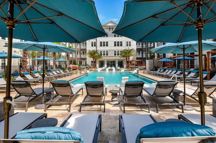Resort-style With King Bed Apt, Full Amenities - Castillo de San Marcos National Monument