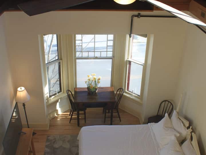 Conrad's Place | North - Grafton, WI