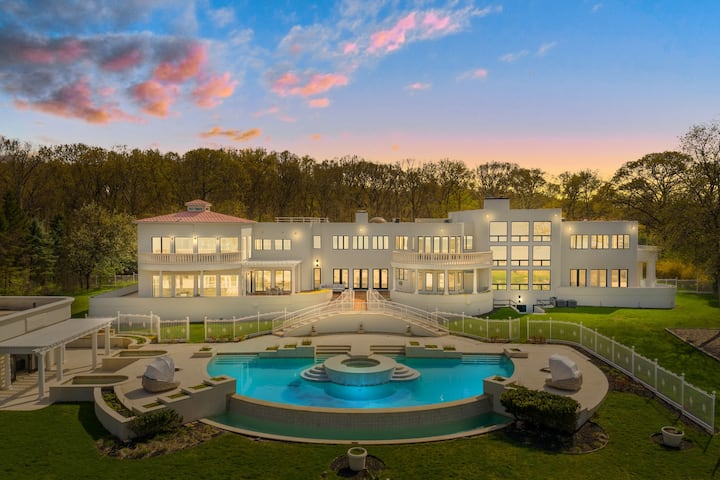Beachfront Mansion - Port Jefferson, NY