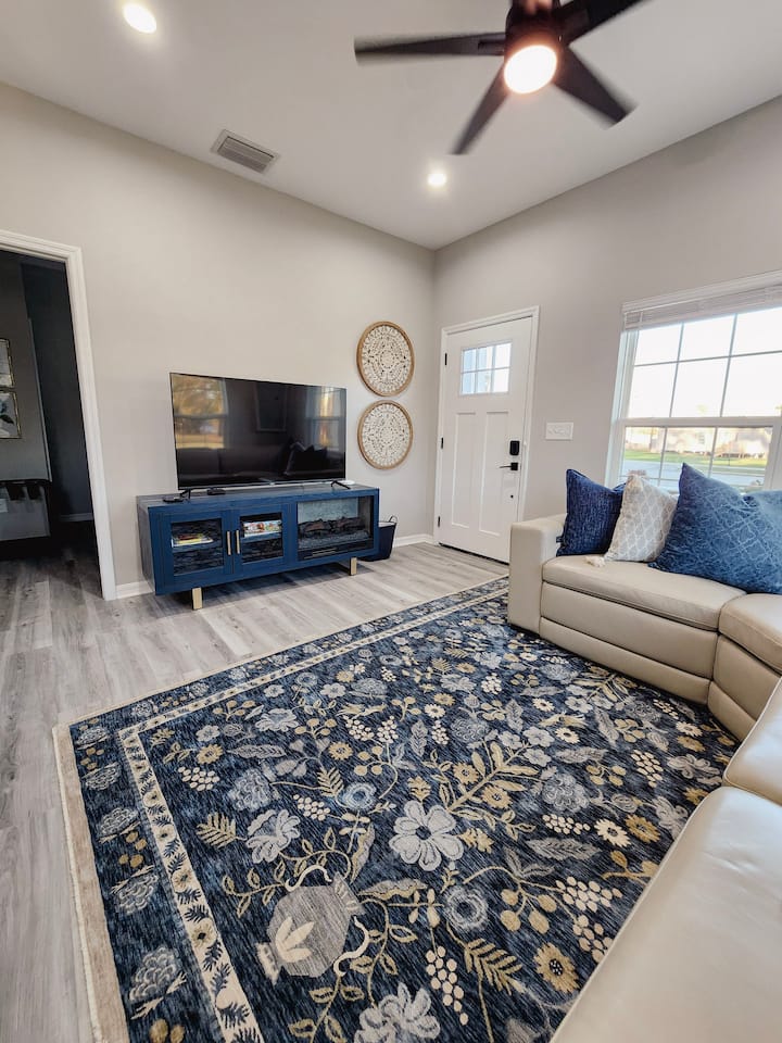 New Luxury Duplex In Downtown - Plant City, FL