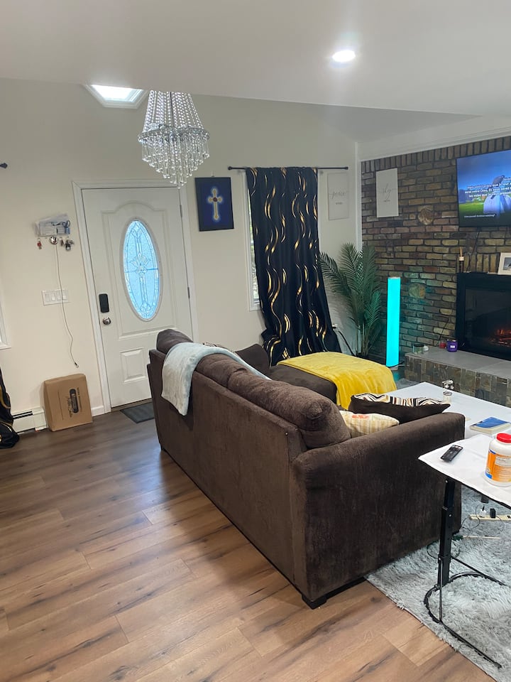 Cozy Room - Bellport, NY