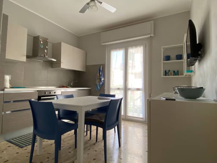 A 200mt Dal Mare Ampio Trilocale Ristrutturato - Pietra Ligure