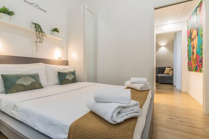 Bella Milano In Duomo - 4 Guests - Milão