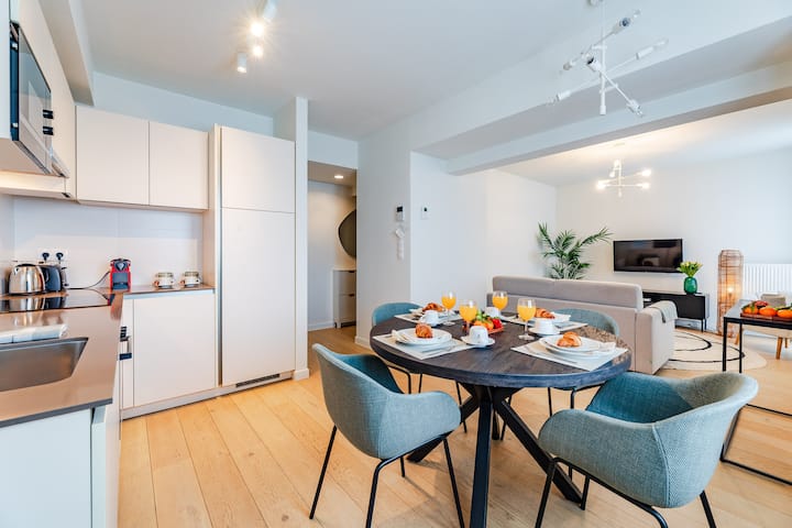 Luxurious 2-br Flat Near Nato & Eu - 