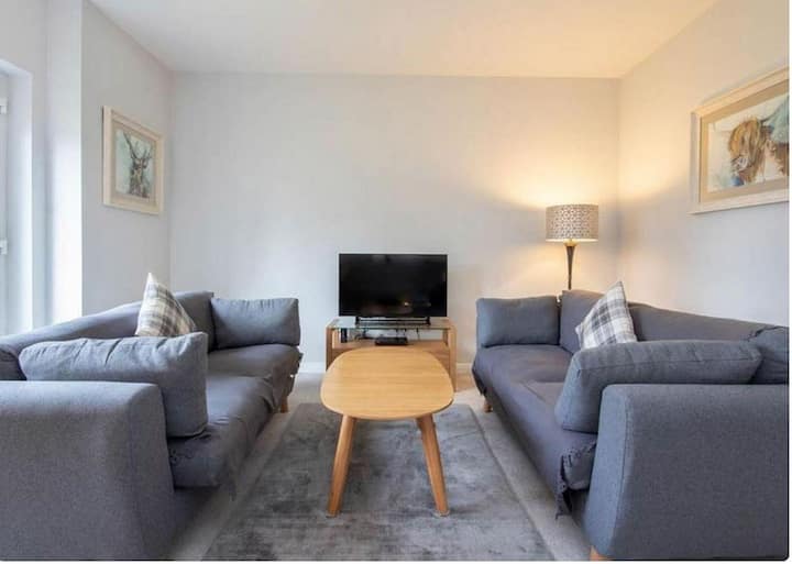 2 Bedroom Hedgefield Apartment41-free Parking - Inverness