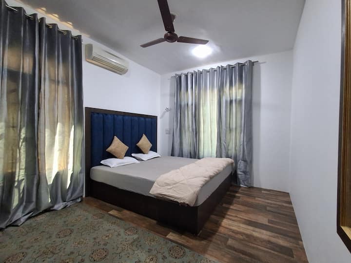 Premium Apartment/flat In Srinagar - Srinagar