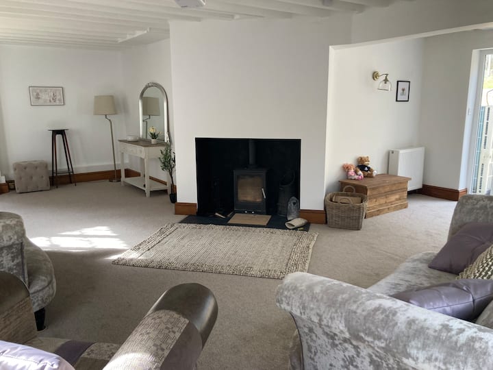 Country Cottage - Dorking