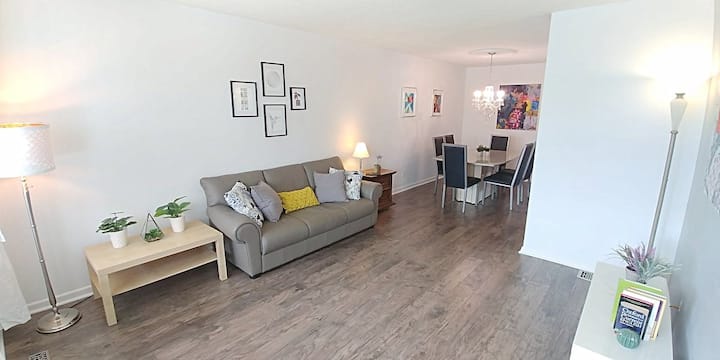 Clean Quiet Place To Stay & Rest - Oakville
