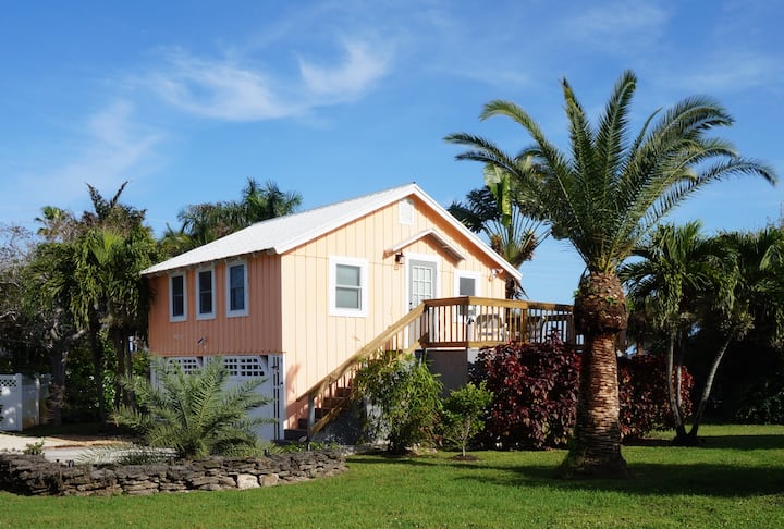The Little Palm Cottage - Stuart, FL