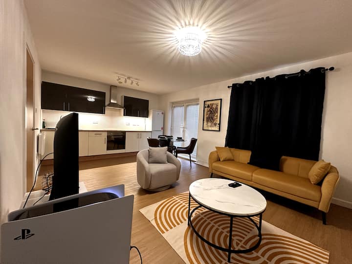 Family-friendly+ Central Heating +Wi-fi+cityview - Manchester