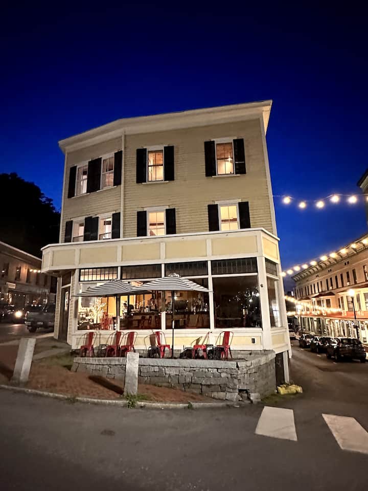Historic Luxury Loft - Charlestown, NH