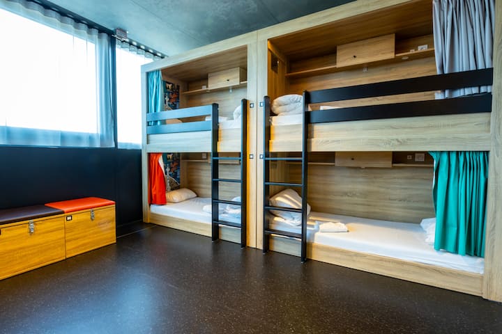 Lit En Dortoir Mixte De 8 Personnes à Paris Marais - Paris