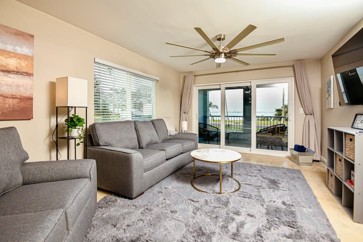 Waterfront Retreat 2br 2ba - Clearwater Beach, FL