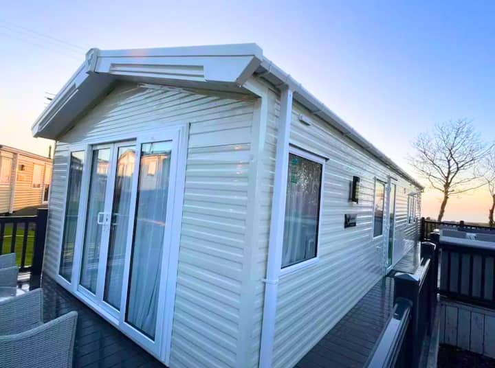 A Beautiful Seaside Caravan! - Aberaeron