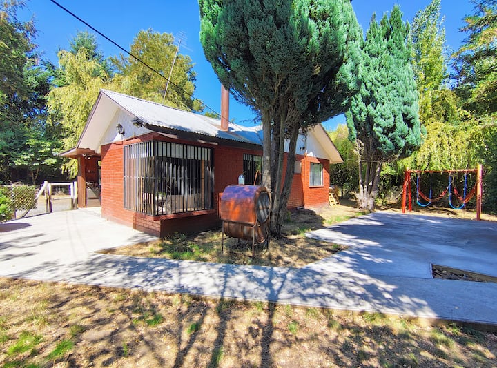 Hermosa Parcela Con Piscina Camino A Antuco - Los Angeles, Chile