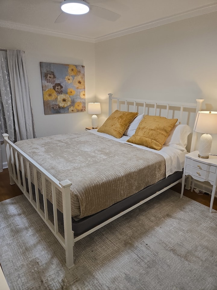 Pretty Room 1mi To Mcw, Children's, Froedert - Milwaukee, WI