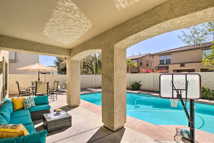 Spacious 5 Bed/3 Bath Home W/pool, Loft & Gameroom - Queen Creek, AZ