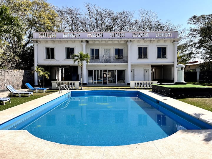 Gran Casa Blanca - Cuernavaca