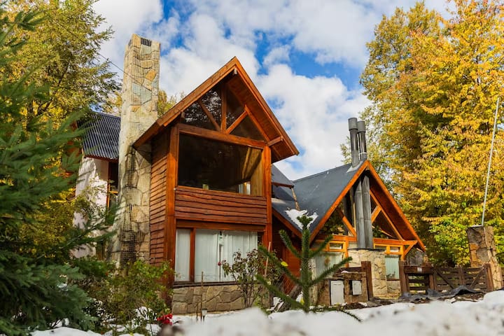 Hermosa Cabaña En El Bosque - San Martin de los Andes