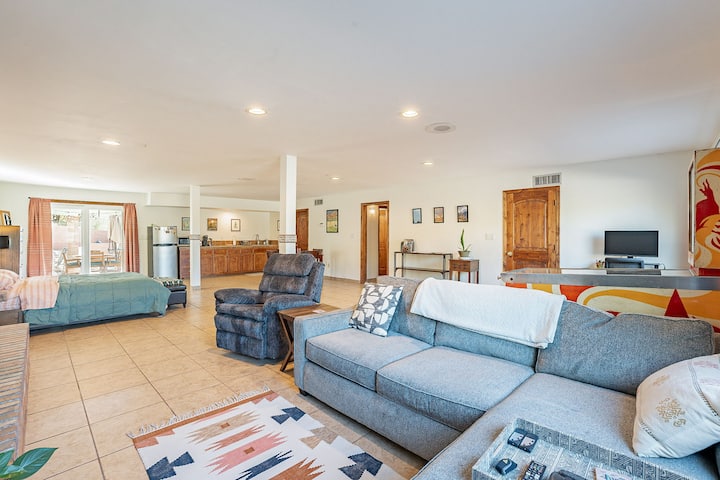 The Saguaro Studio - Catalina Foothills, AZ