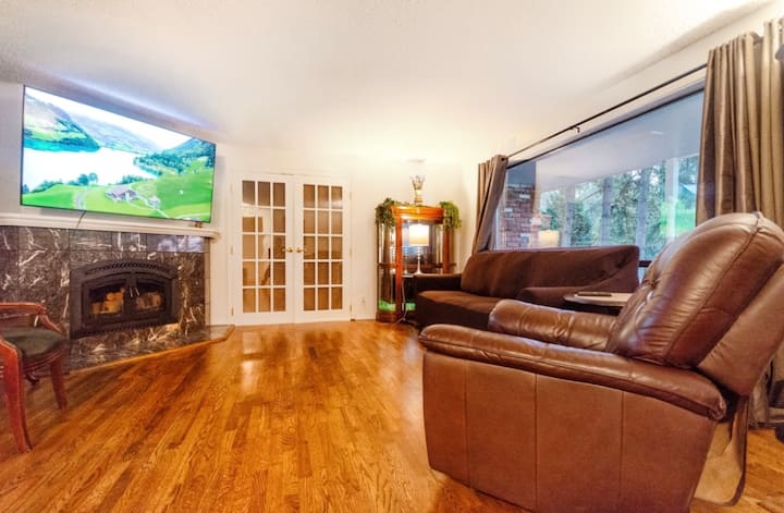 1324ft² | Pressure Relief Beds | 1gig Wifi | Wd - Lynnwood, WA