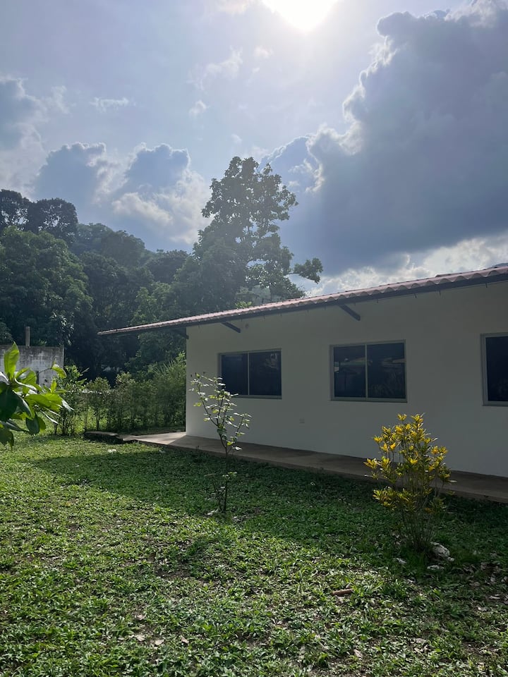 Casa Campestre Granja Luisyana - Sasaima