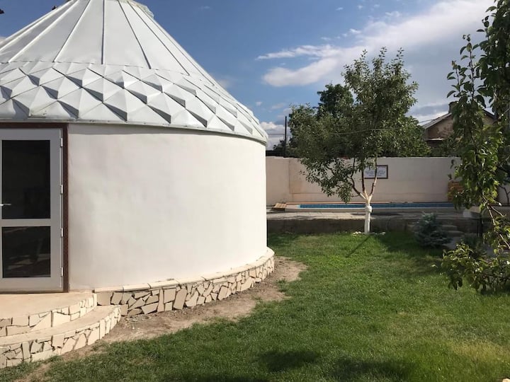 Cozy Nomadic Yurt With Comfort! - Bishkek