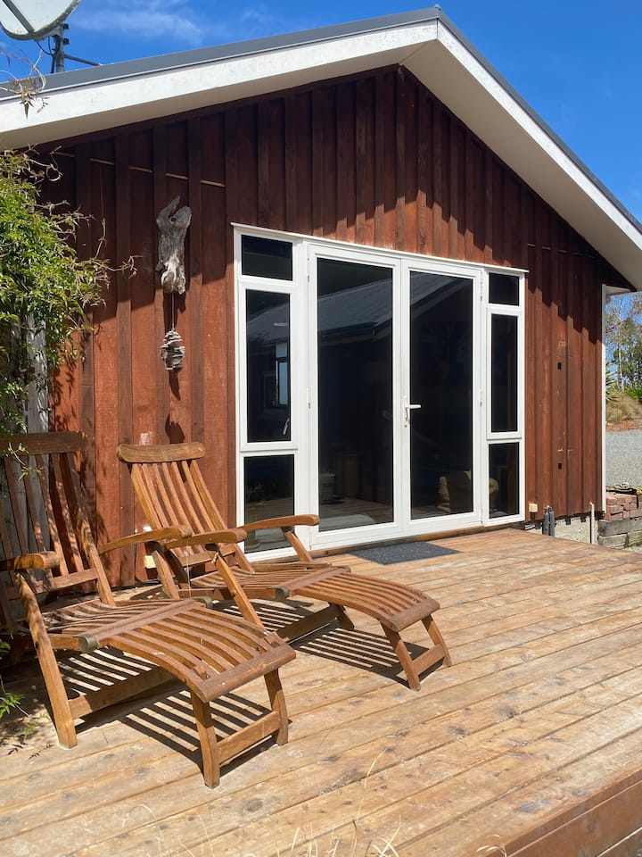 Monamara - Relaxing, Sanctuary! - Ashley