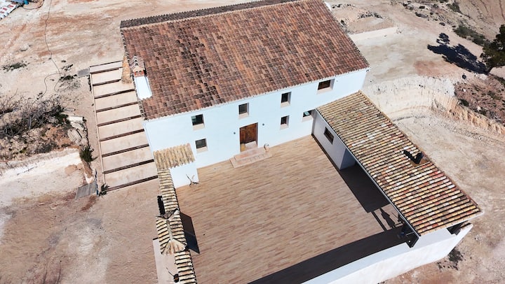 Caseta Blanca En Onil - Biar