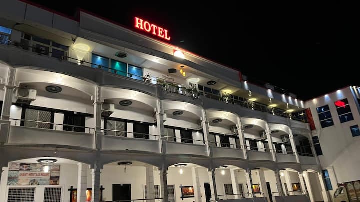 Shanti Heritage Resort Super Deluxe By Grb - Guna