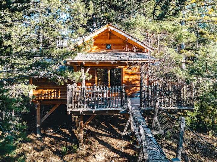 Cabane Dans Les Arbres Avec Jacuzzi Privatif - Serres