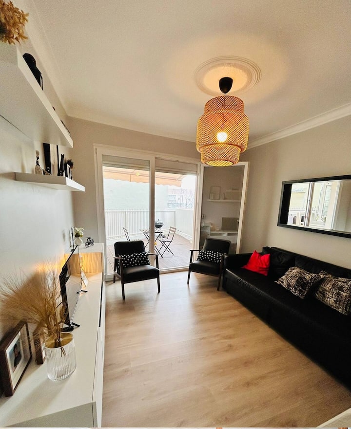 Moderno, 120m²+ Aquecimento. 10 Minutos De Lisboa - Amora