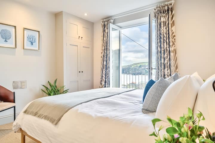 Knots Landing, Salcombe - Salcombe